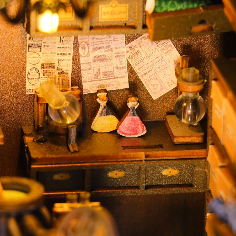 Mira Magic House Book Nook – wewowood